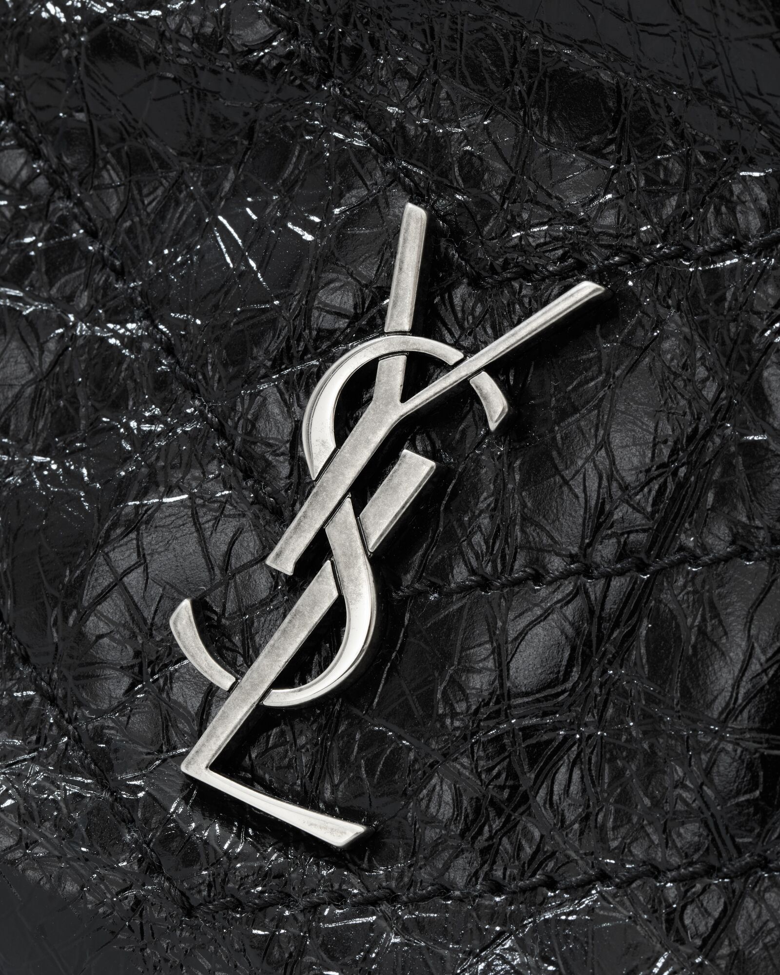 NIKI small shopping in vintage leather in Black | Saint Laurent | YSL EN-AU