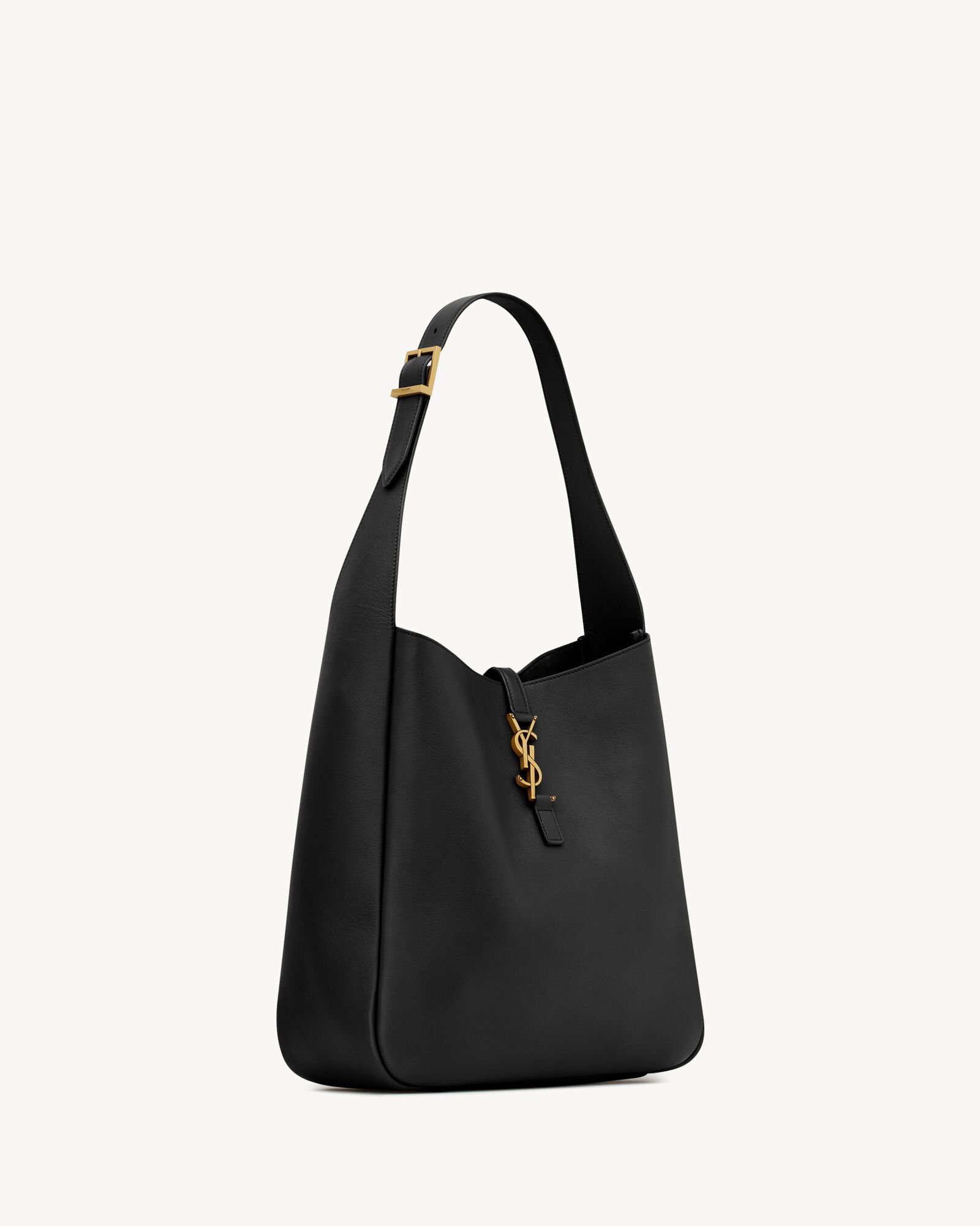 LE 5 À 7 supple LARGE in grained leather | Saint Laurent | YSL.com